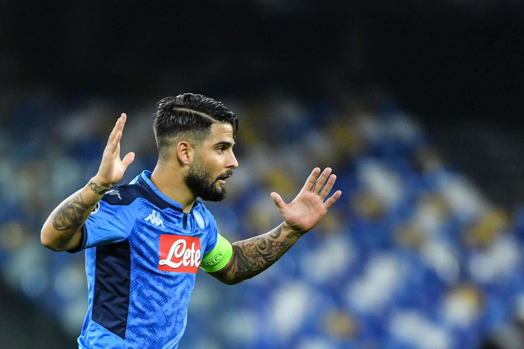 Insigne si dilegua da Castel Volturno a tutto gas per evitare i ...