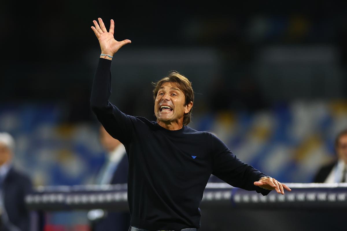 Media età rosa SSC Napoli nell'ultimo decennio: doppio podio Conte ...