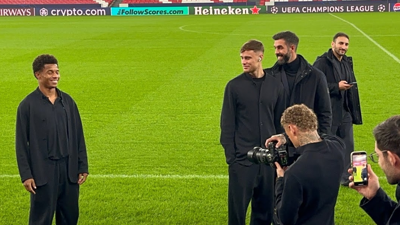 Noa Lang-David Neres, che risate al Da Luz: il siparietto con la fotocamera | VIDEO CN24