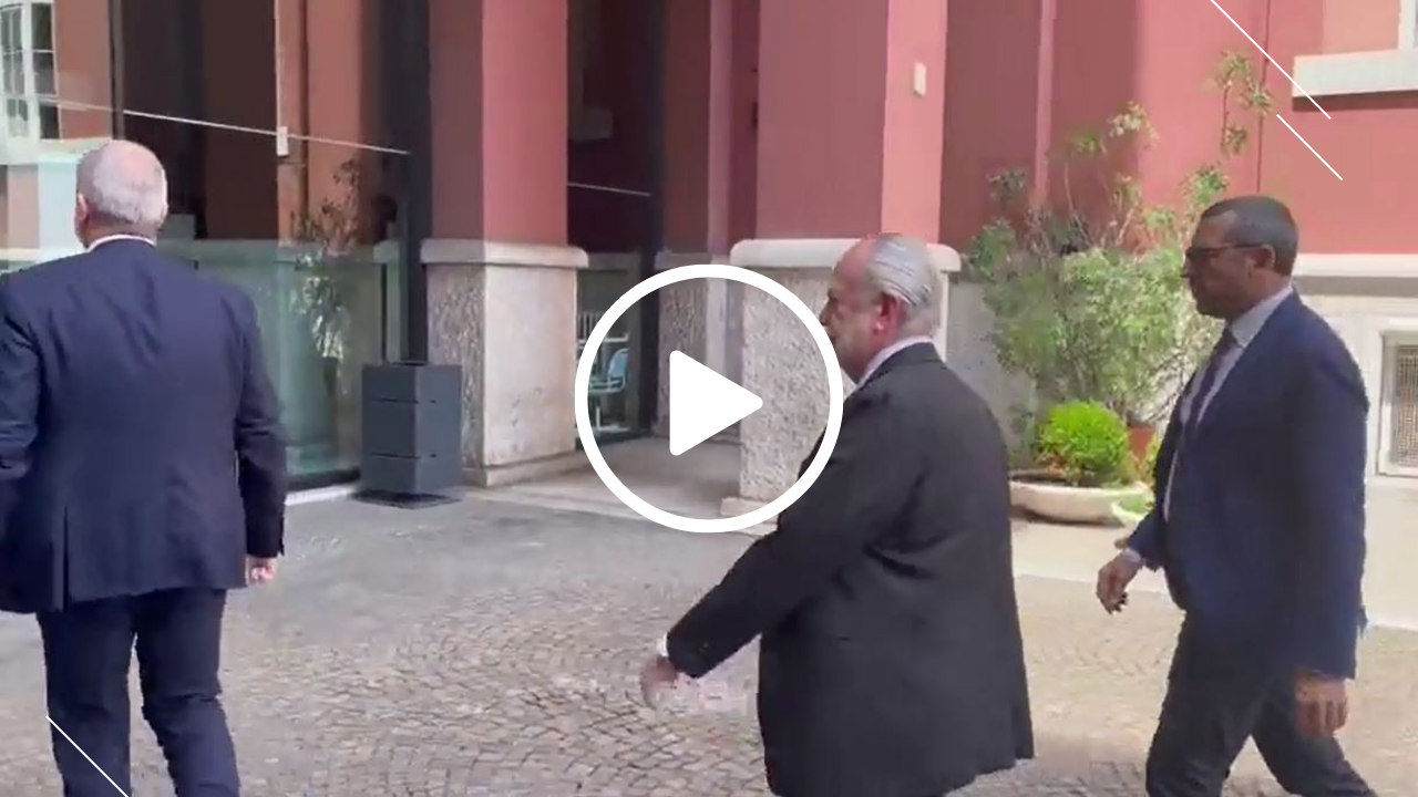 Assemblea Serie A: il gesto di De Laurentiis alla domande su Spalletti | VIDEO