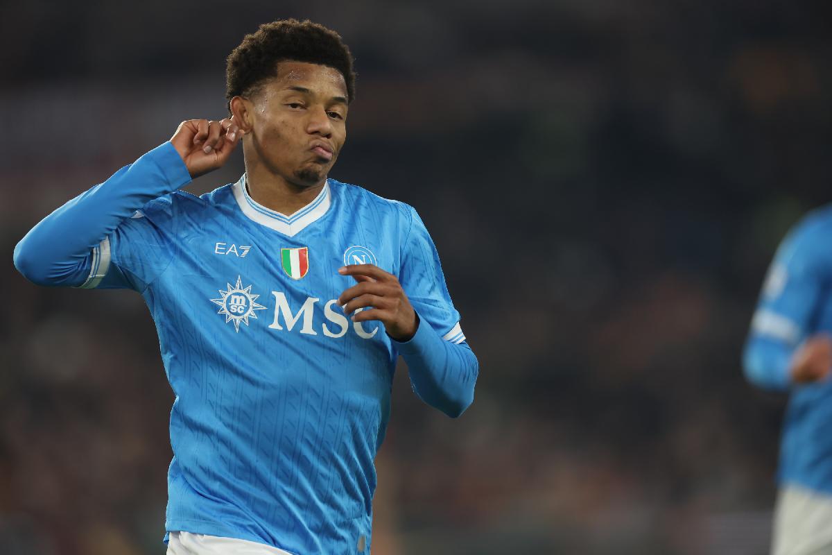 Il Mattino annuncia - Tutti pazzi per Neres: la decisione del Napoli ...