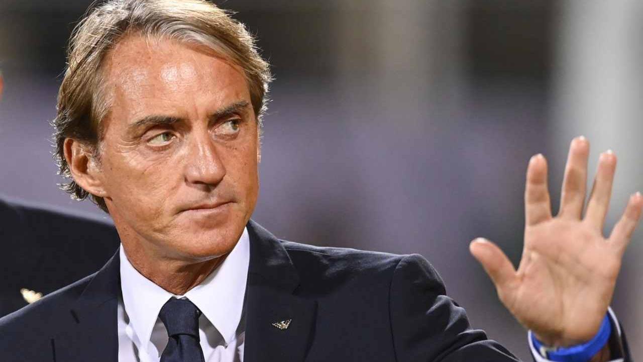 Nuovo allenatore Roma: Mancini sta già studiando la squadra in vista ...