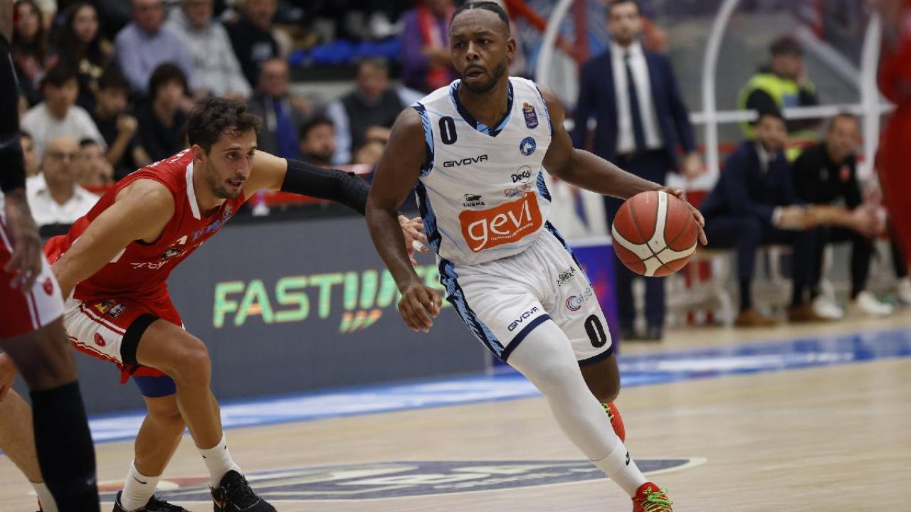 UFFICIALE - Napoli Basket, torna anche Jacob Pullen: "Felice di ...