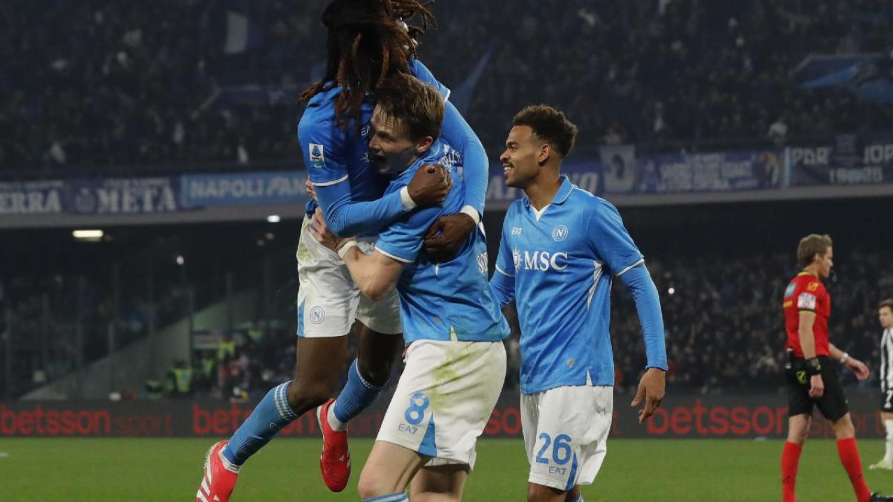 Ngonge esterno sinistro? In carriera ha giocato 13 volte su quella ...