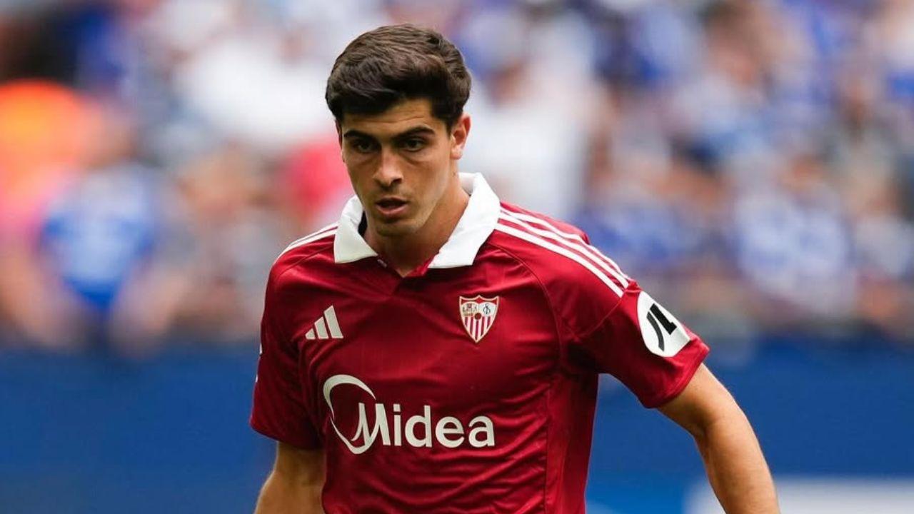 Juanlu, l'entourage: "Napoli? Mancano gli ultimi punti, aspettiamo risposta del Siviglia"