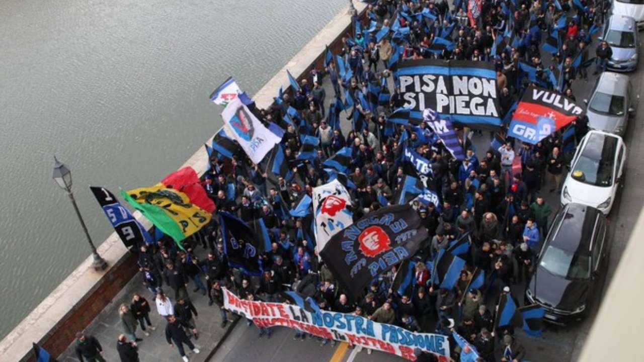 Napoli-Pisa, alto rischio di scontri! È successo già tre volte nel 2007 ...
