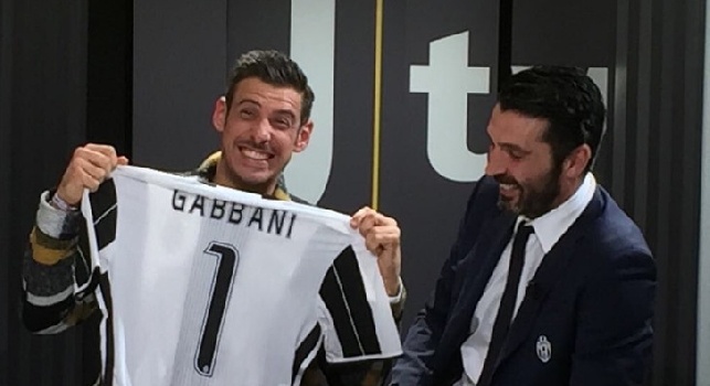 "Oggi Gonzalo scappa, la Juve ruba e parla!": il geniale remake-sfottò ...