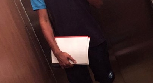 Il giovane Mezzoni torna a vestire il completo del Napoli [FOTO]