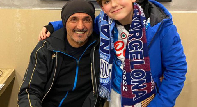 Splendido gesto di Spalletti: ferma un giovane tifoso con la maglia del ...