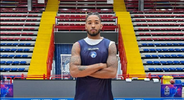 Gevi Napoli Basket, è arrivato il neo acquisto Devin Davis: primo ...