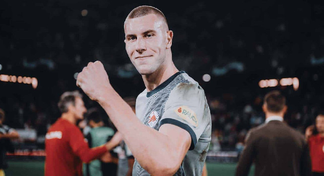 Il Napoli piomba su Pavlovic! TMW: "Talento indiscusso, interessa anche ...