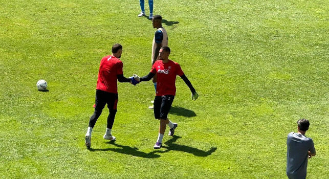 Calciomercato Napoli, il portiere può lasciare il Napoli: riflessioni ... Calciomercato Napoli, il portiere può lasciare il Napoli: riflessioni ...