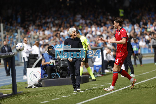 Dal gesto del Napoli verso Juan Jesus al crollo sotto i colpi della Dea ... Dal gesto del Napoli verso Juan Jesus al crollo sotto i colpi della Dea ...